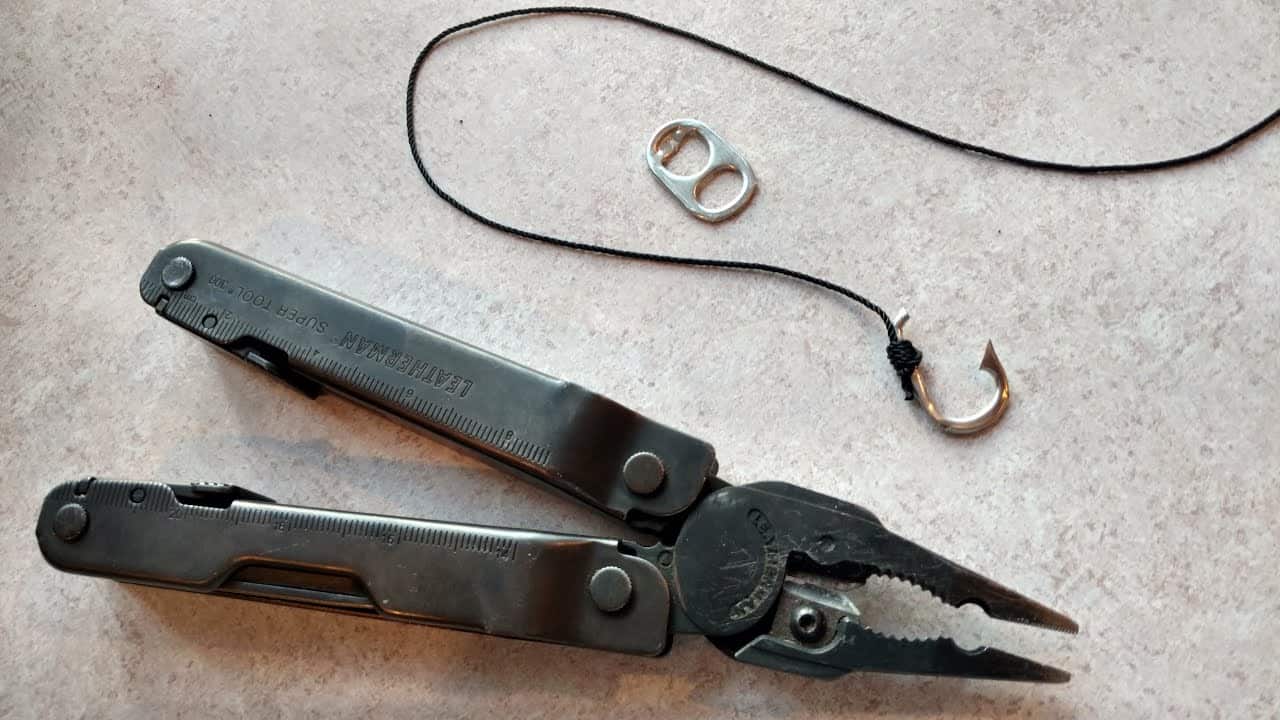 34 Little Known Survival Hacks